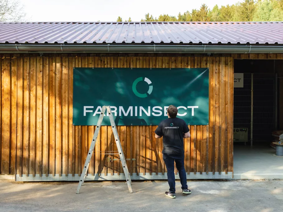 The way to your own insect breeding, briefly explained: FarmInsect